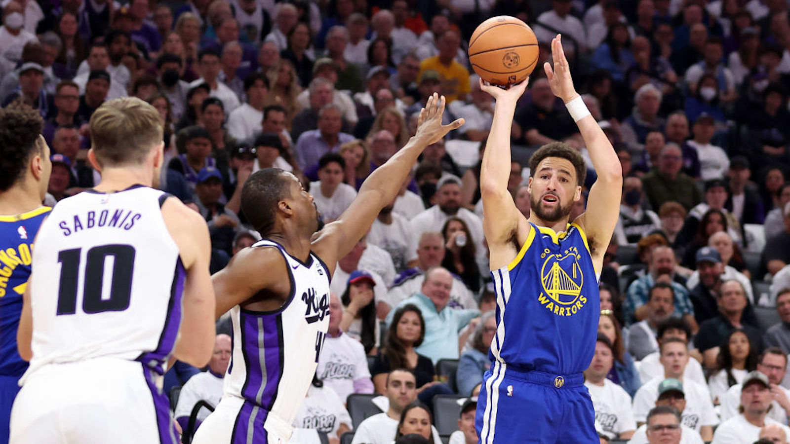 Video Of Klay Thompson Looking Old In Pick-Up Game Goes Viral