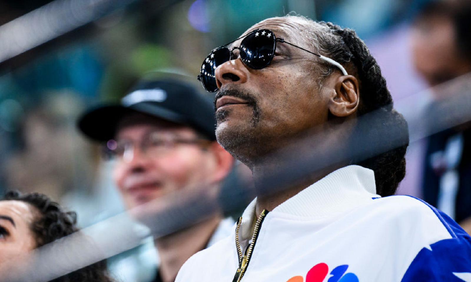 Snoop Dogg Denies Satanic Cult Accusations After Wearing Goat Chain At ...