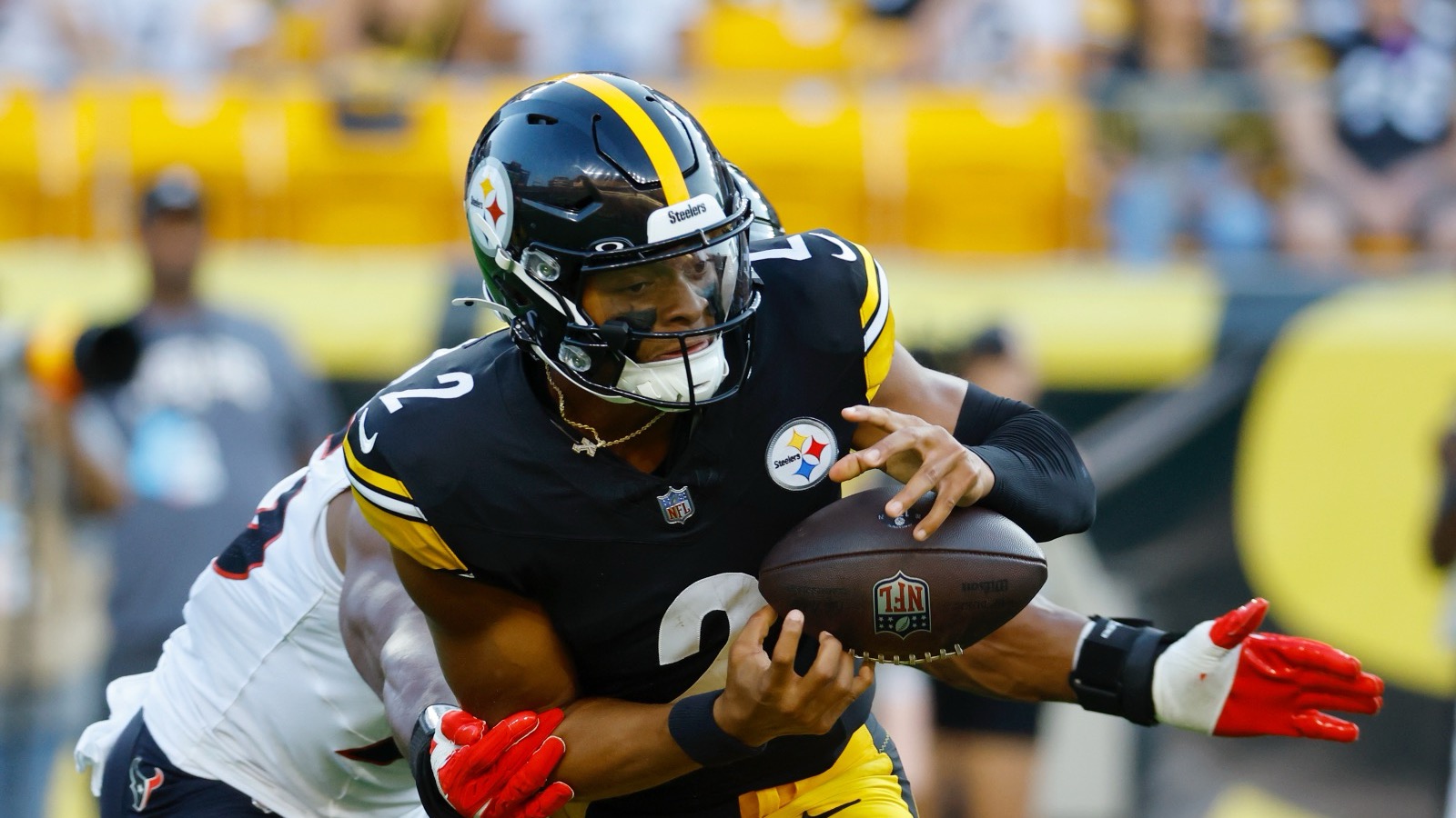 Pittsburgh Fans Get Full Justin Fields Experience In Steelers Debut