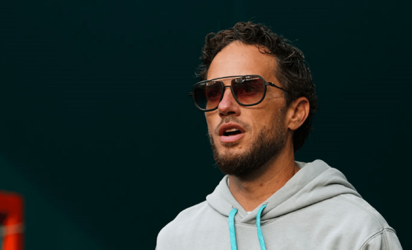 Dolphins' Mike McDaniel Shows Off New Look & Becomes A Meme - BroBible