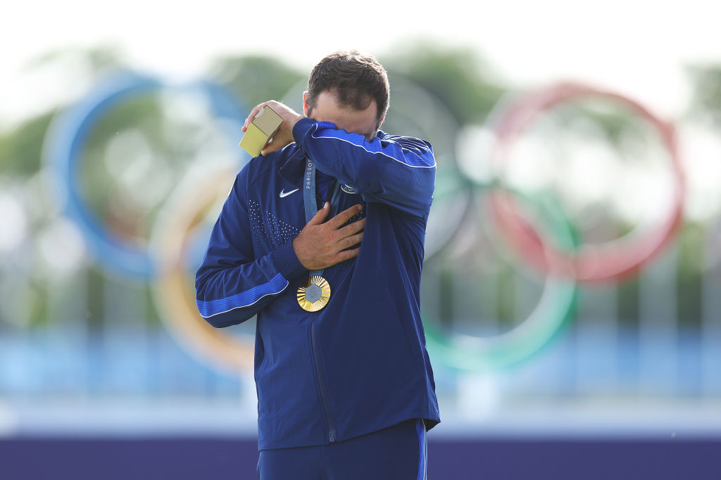 Blinding Forehead Tan Overshadows Scottie Scheffler's Gold Medal