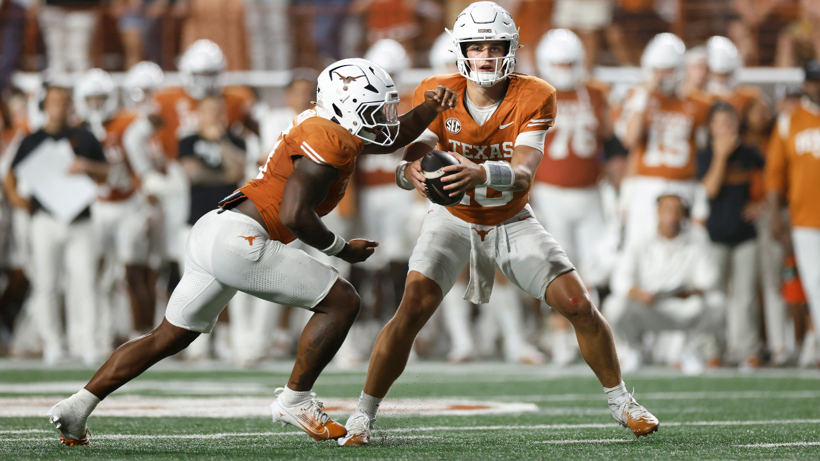 VIDEO: Arch Manning Throws Ugly Interception In First Drive As Texas ...