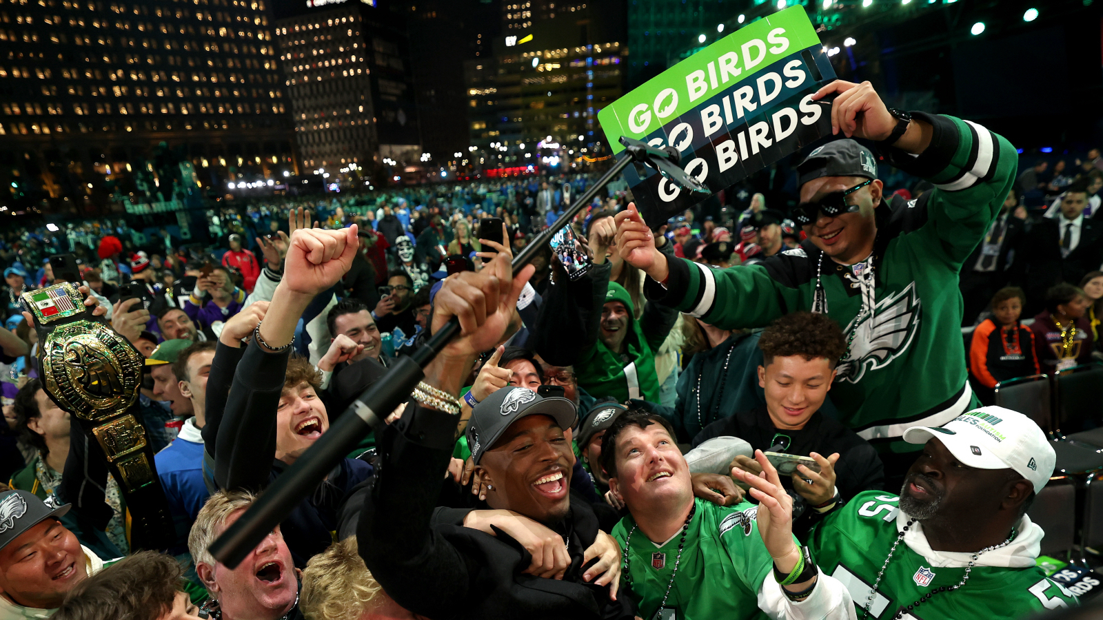 Eagles Fan Has Perfect Response To Viral Breakup Tex
