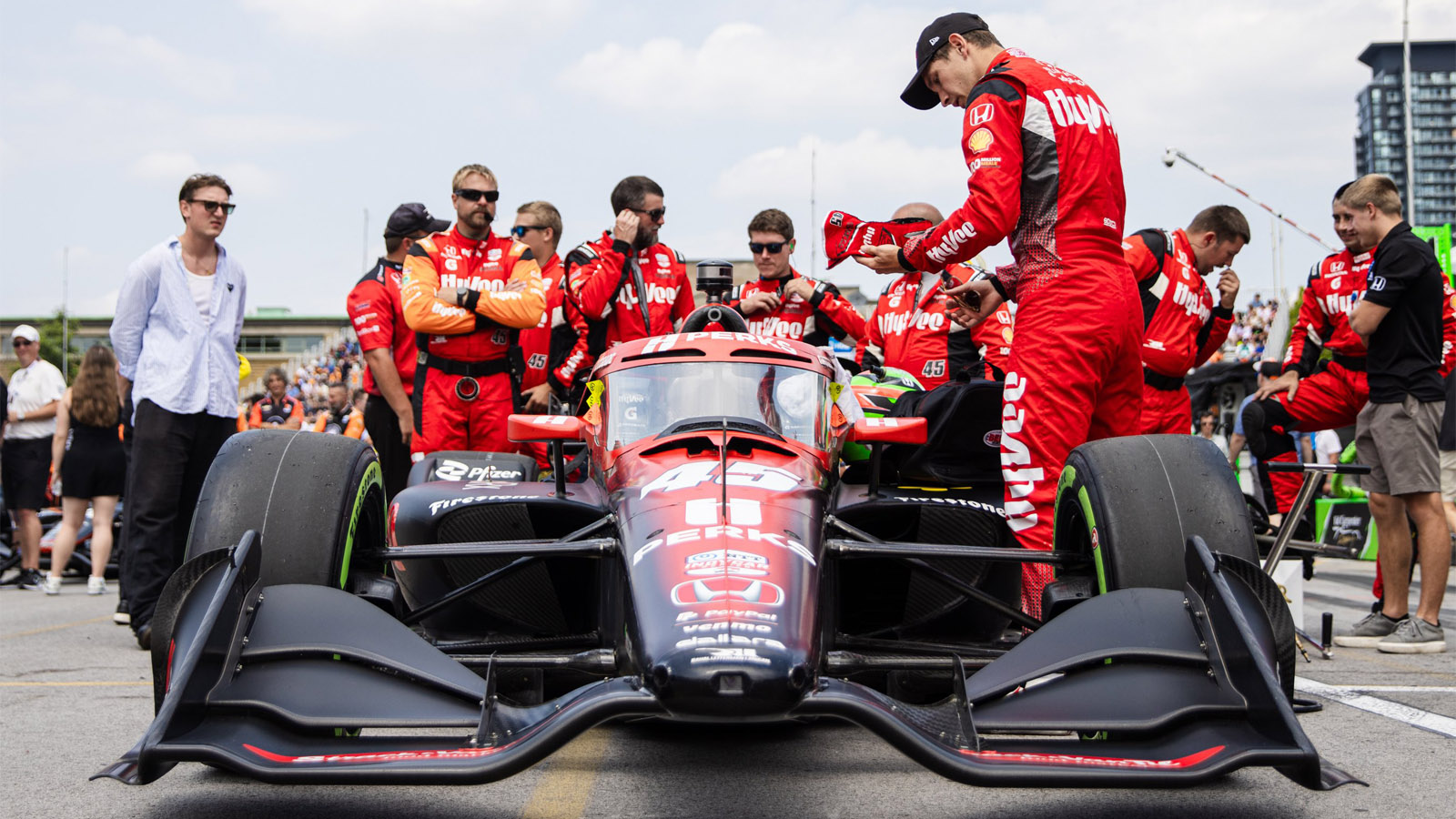 FBI Agents Raid Headquarters of David Letterman's IndyCar Team