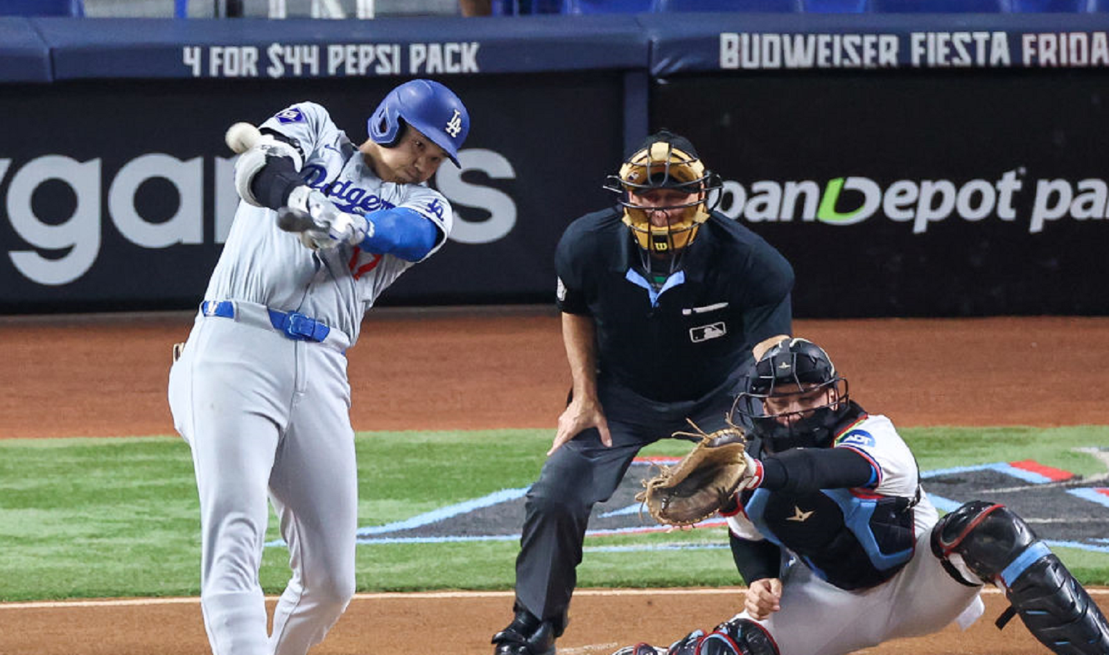 Fan Who Caught Shohei Ohtani's 50th Home Run Ball Refuses To Give It ...