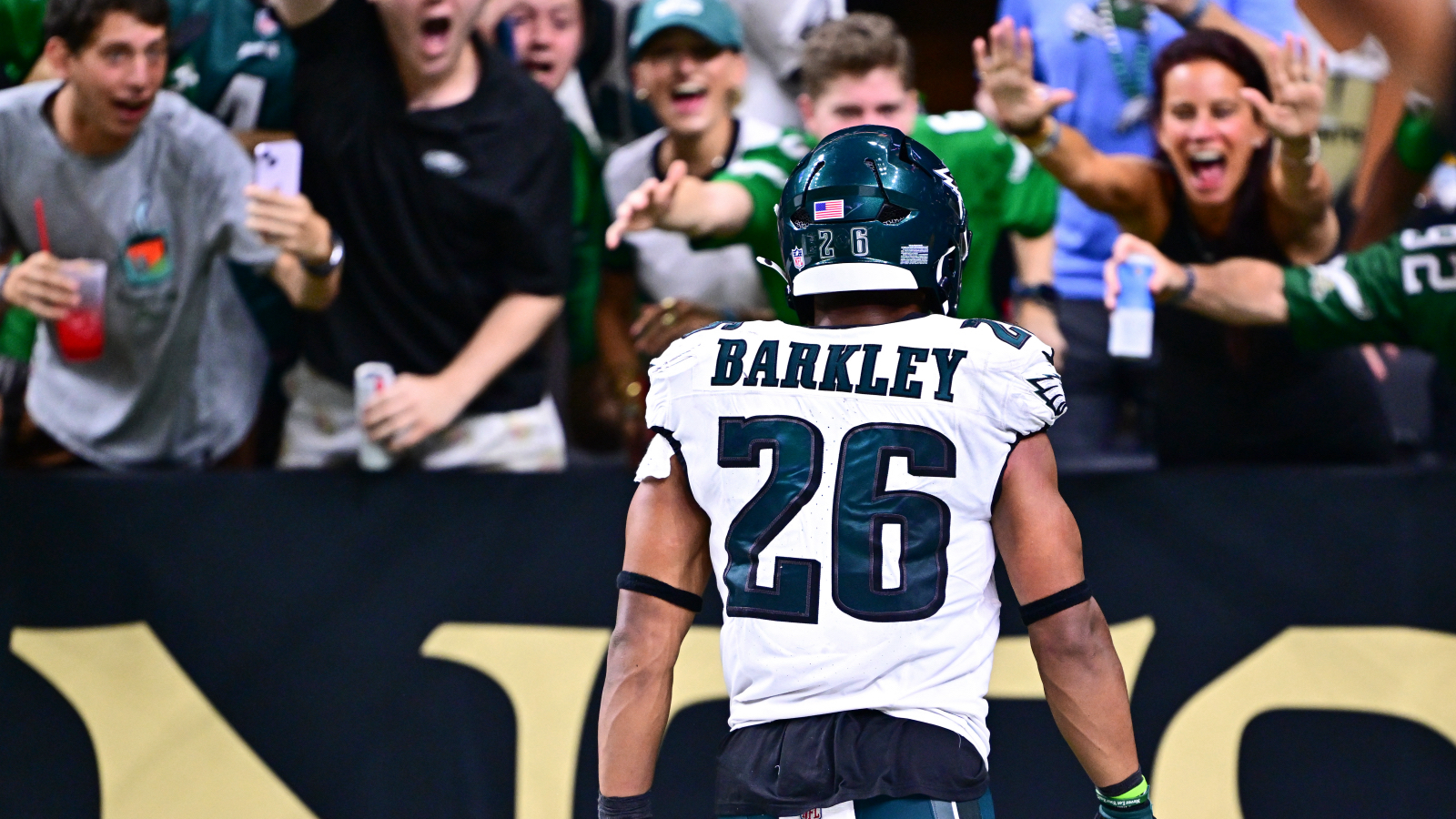 Saquon Barkley Redeemed Himself To Eagles Fans After Drop
