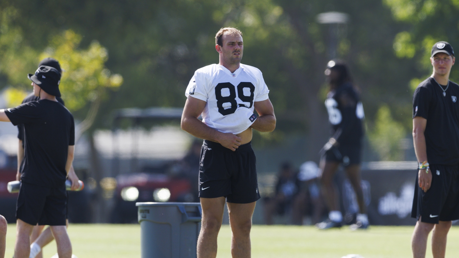 Brock Bowers' Hairline Trending Ahead Of NFL Debut