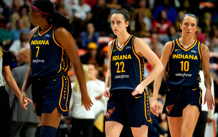 Caitlin Clark Has Black Eye After Getting Slapped In The Eye During ...