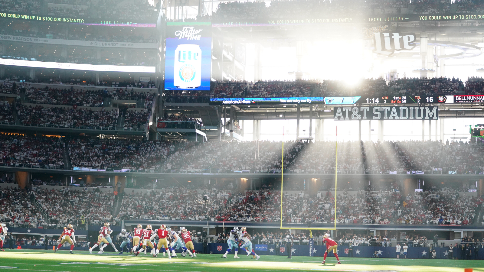 Jerry Jones Refuses To Use Curtains For Cowboys Games Despite AT&T ...