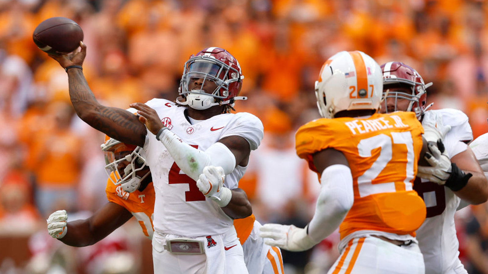 Jalen Milroe's Dad Yells At Tennessee Fans During Angry Incident