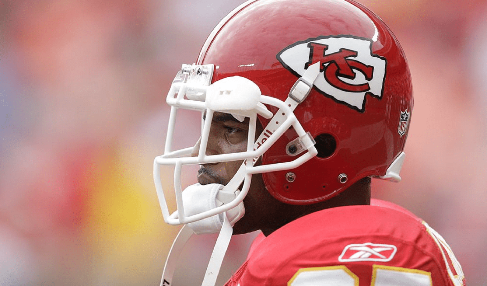 Ex-NFL Player Believes The NFL Is Trying To Set Him Up To Kill Him ...