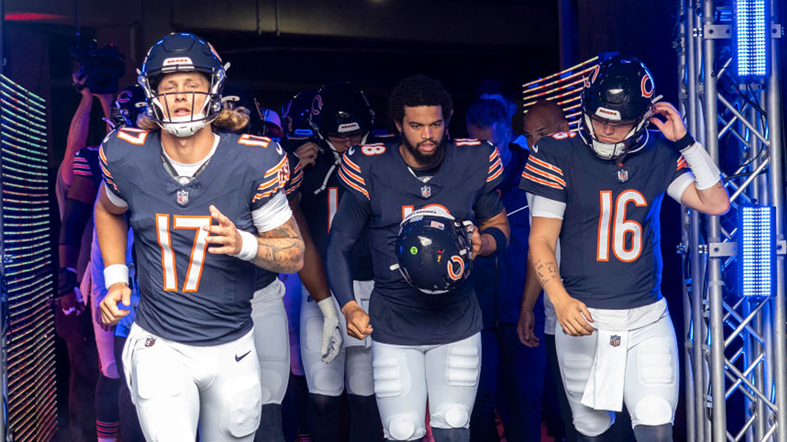 Chicago Bears Players Want Caleb Williams To Ride The Bench