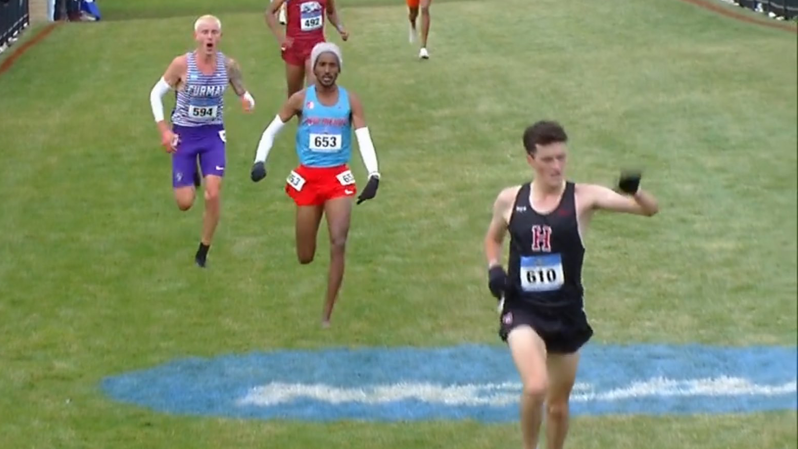 College Track Star Wins Medal After Losing A Shoe In 35º Weather