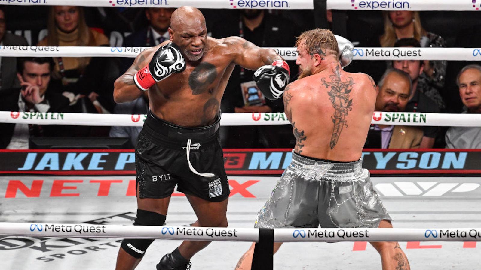 Michael Irvin Believes Tyson Couldn't Throw Uppercuts At Paul