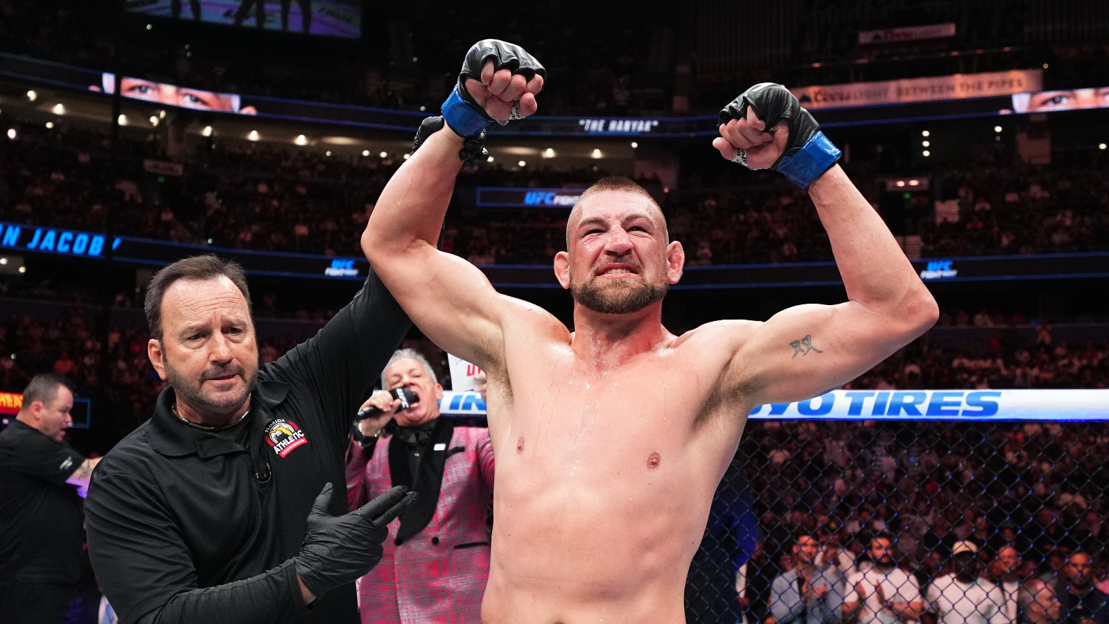 UFC Star Won Fight Despite 'Entire Toe' Coming Off Foot