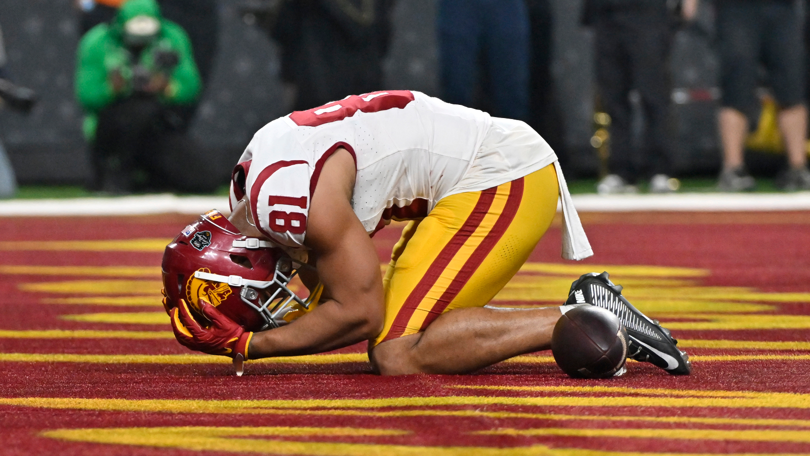 USC WR's TD Celebration Shows Why Bowl Games Still Matter