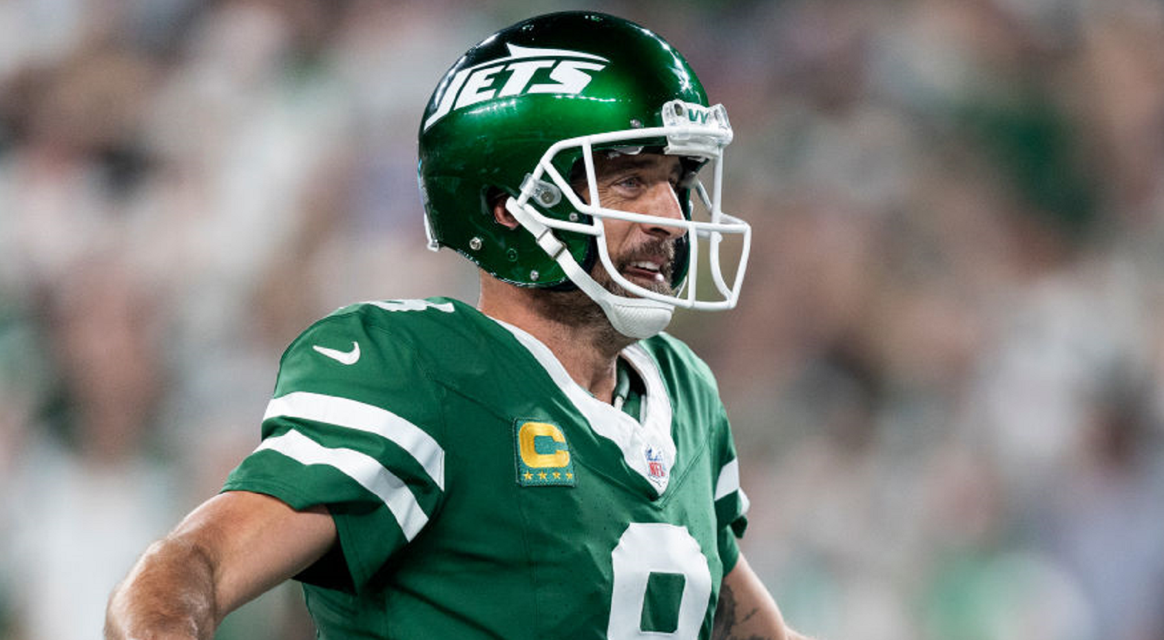 Aaron Rodgers Lays Block On Defender During Jets Game