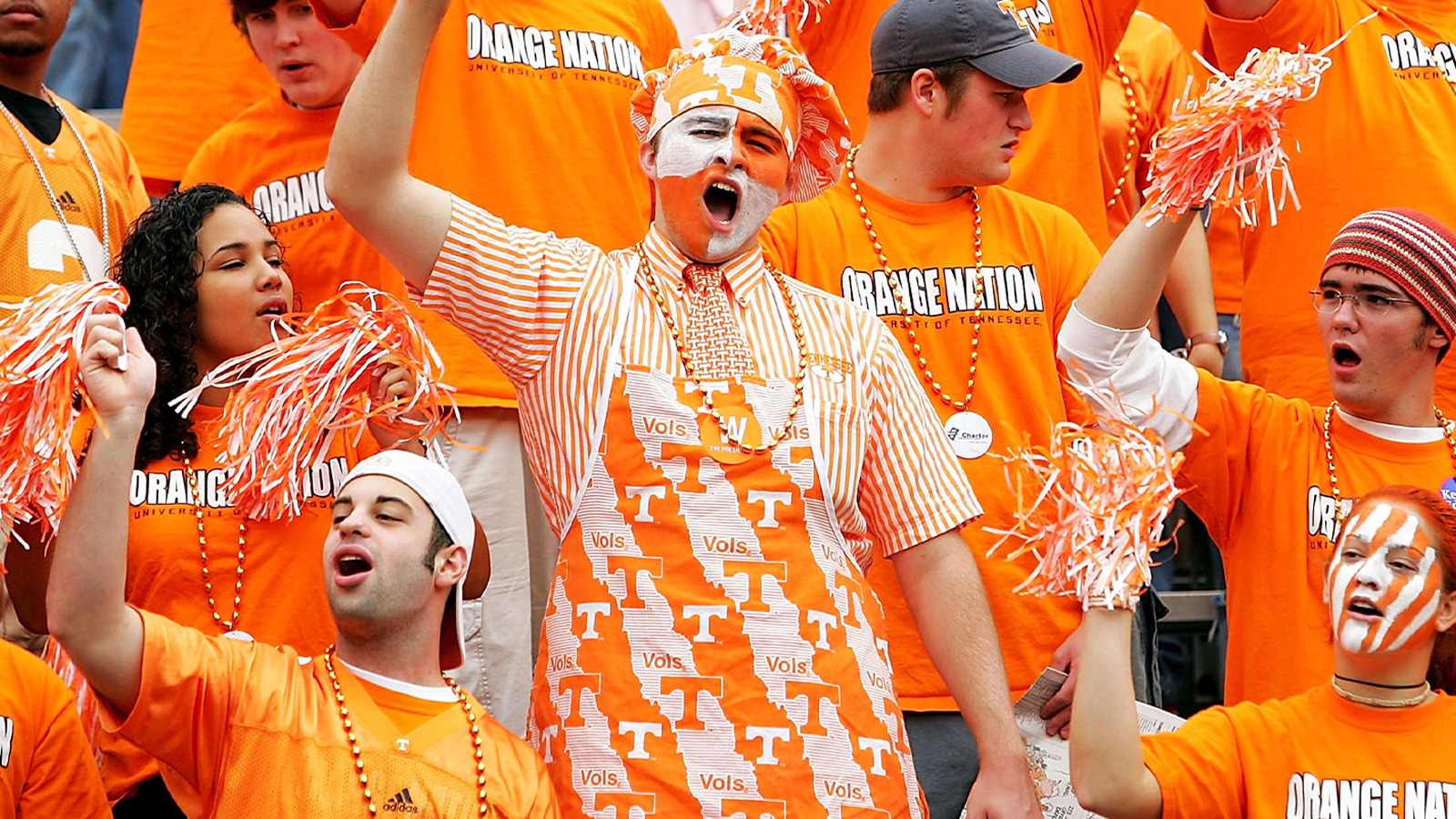 Tennessee Fans Posed To Invade Ohio State For CFP Game
