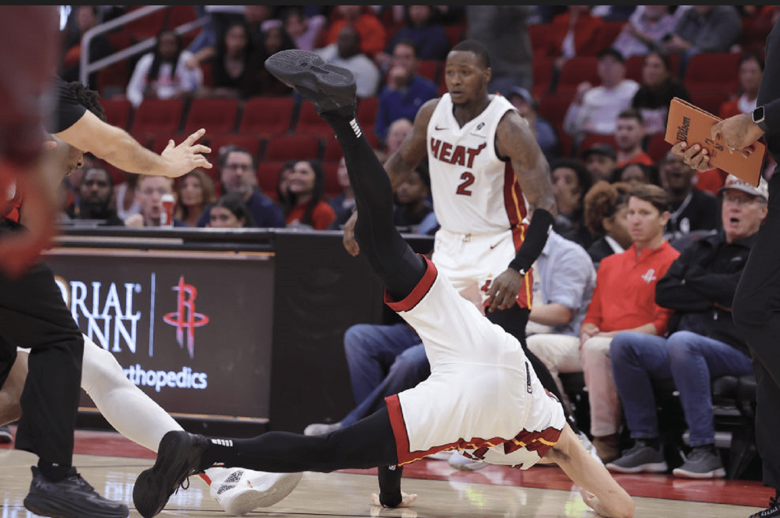 Amen Thompson Viciously Throws Tyler Herro To Ground, Fight Breaks Out ...