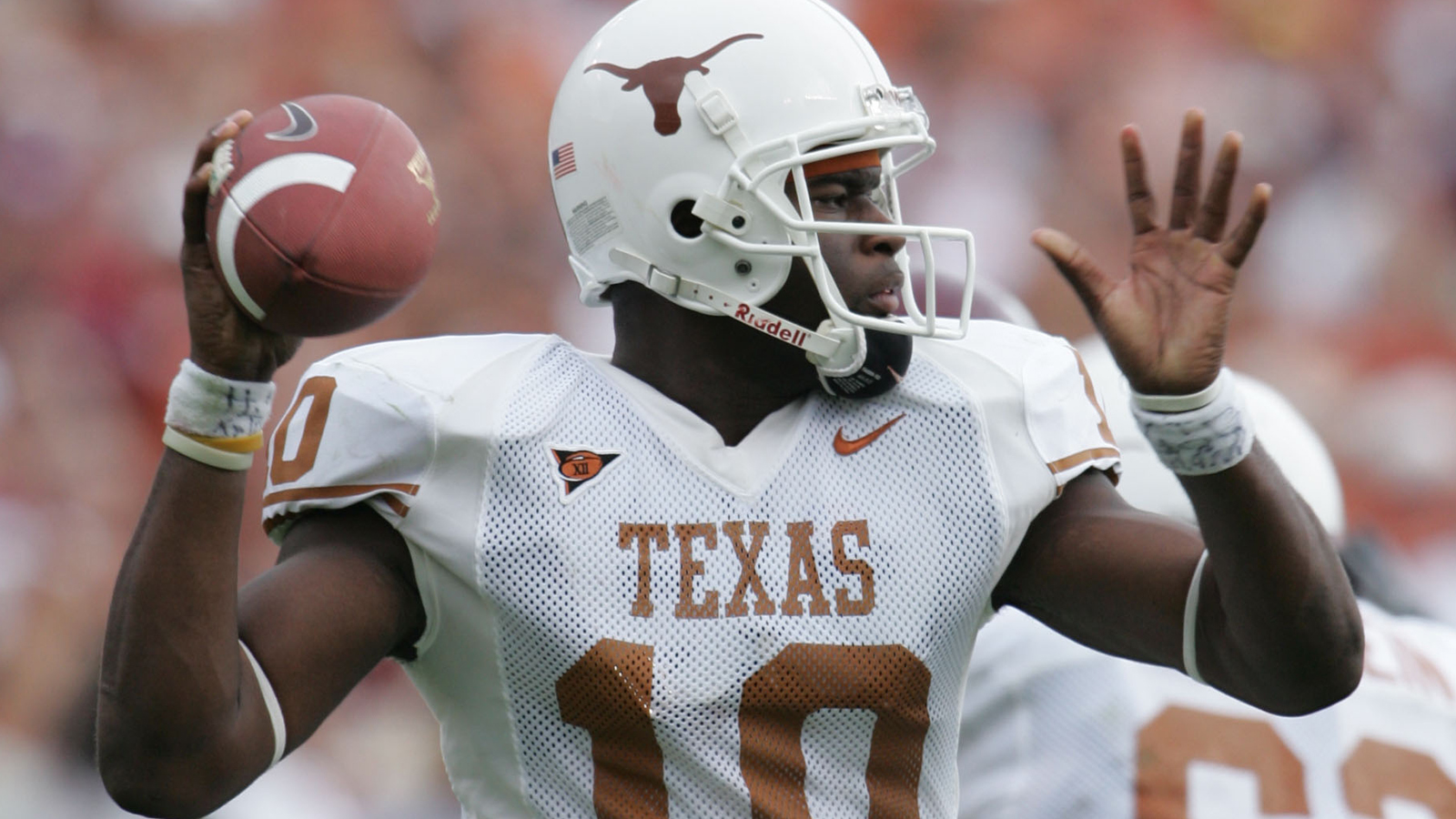 The 9 Biggest Snubs In Heisman Trophy History