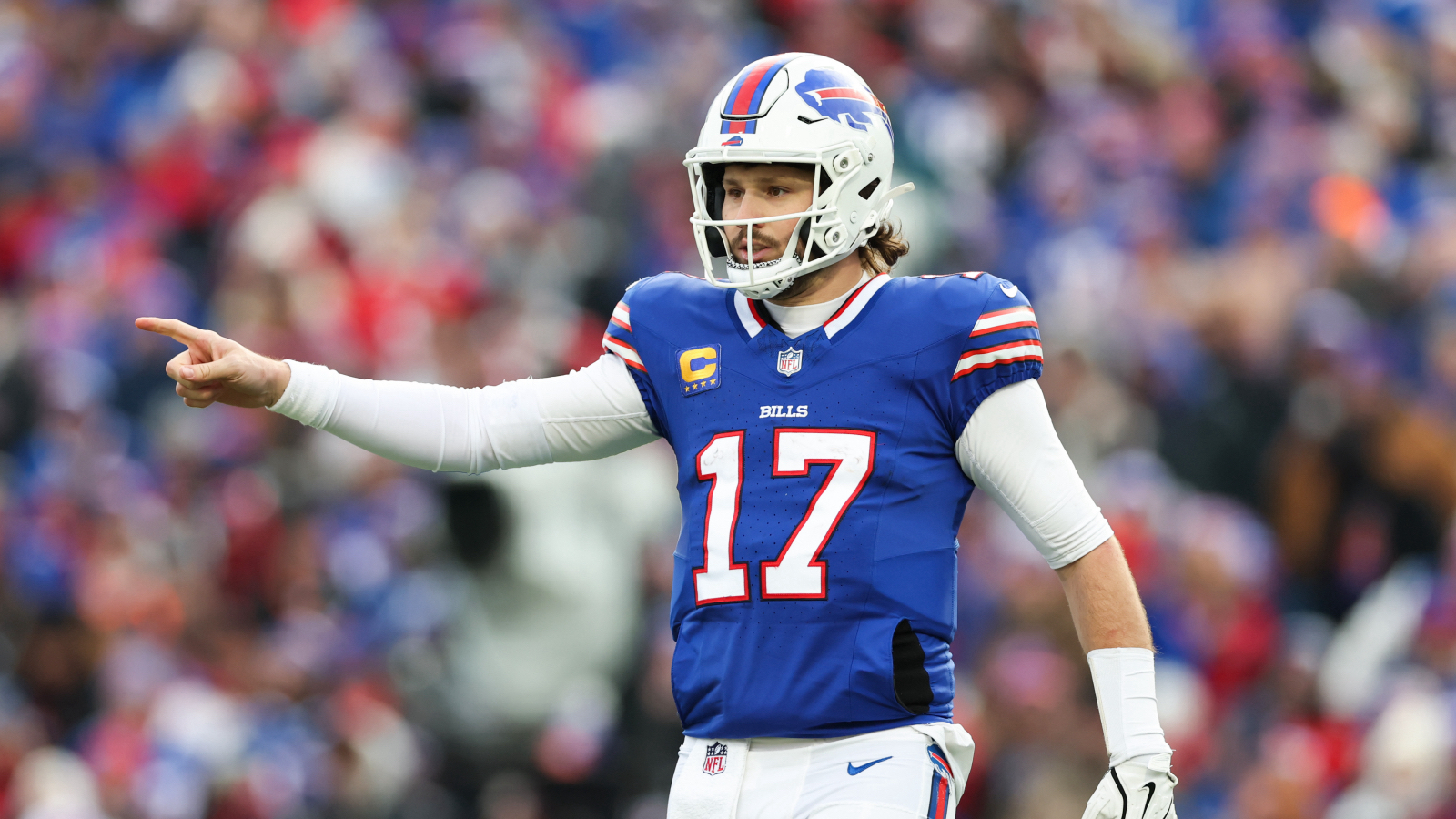 Ref Bill Vinovich Appears To Apologize To Josh Allen On Bench