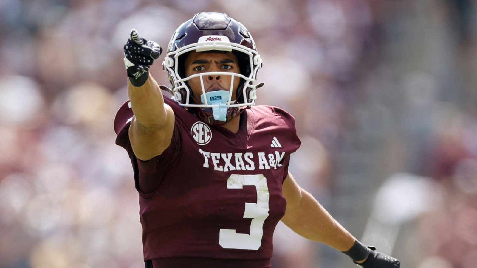 Georgia Transfer Called Out For Hypocritical Chant At Texas A&M