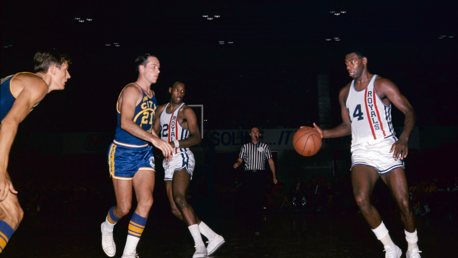 The Ten Best Passers In NBA History - BroBible