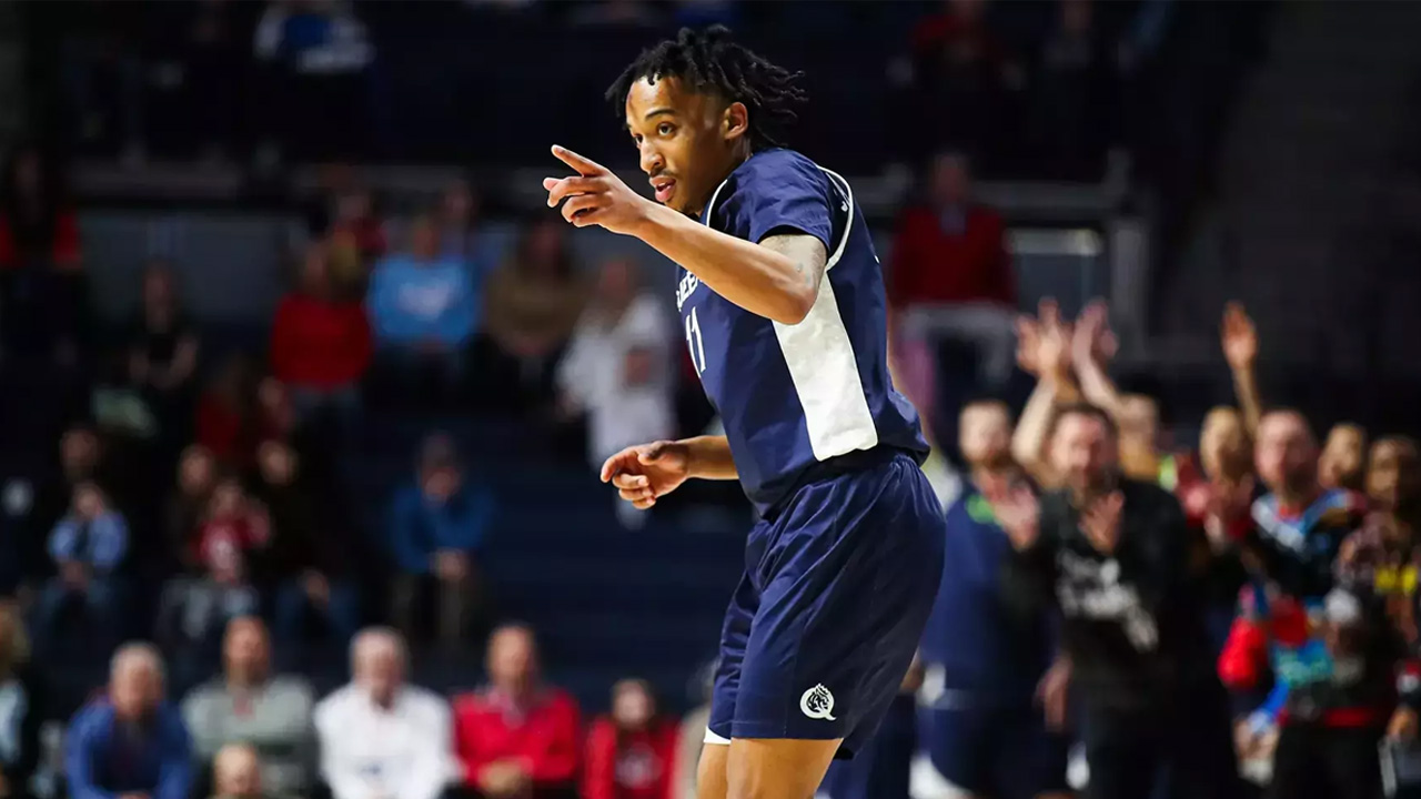 Queens Basketball Fireballer Shot 26 Three-Pointers In 28 Minutes