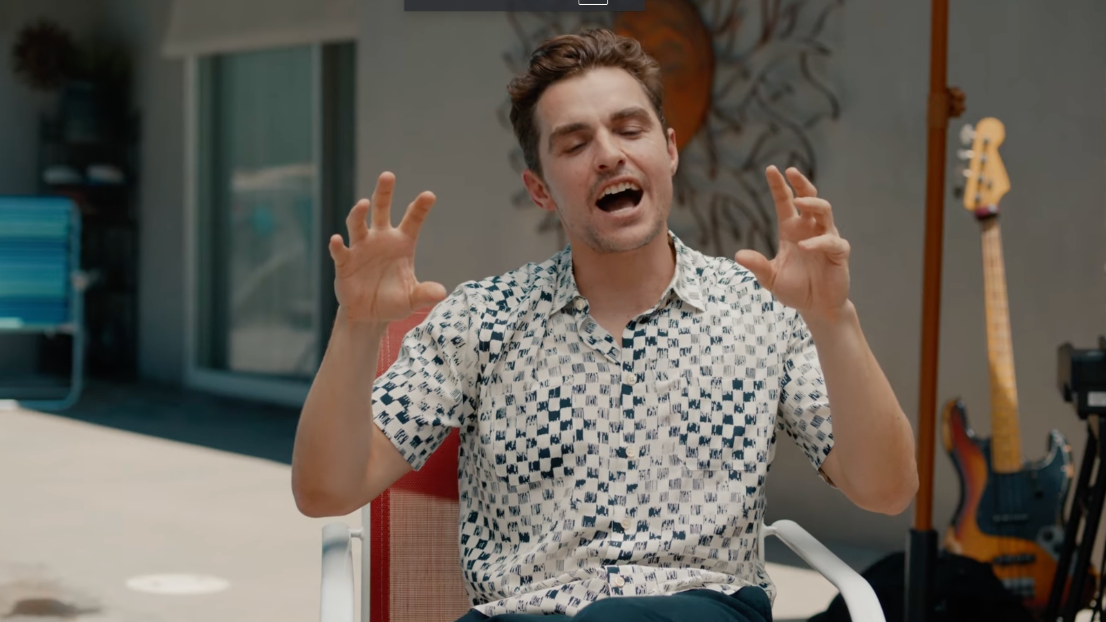 Dave Franco Shows Off Card Throwing Skills On 'Perfect Parfait'