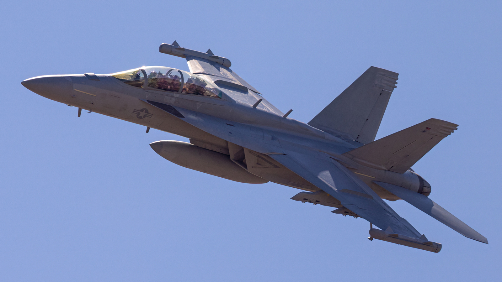 Wild Videos Captures Fighter Jet Crashing Into San Diego Bay