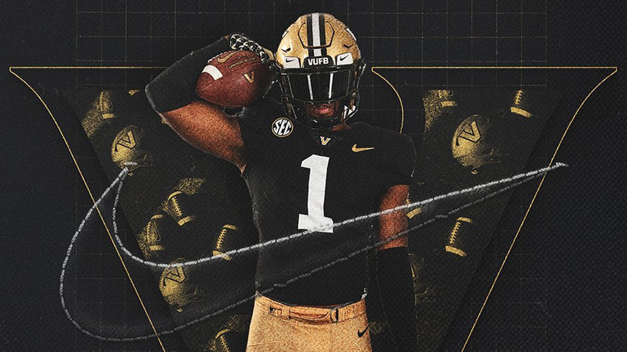 Vanderbilt Football Recruit Catches Body For Violent Poster Dunk