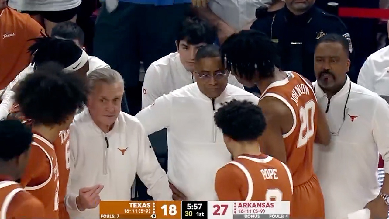 Texas' Star Freshman Accosts His Own Coach For Dumb Technical