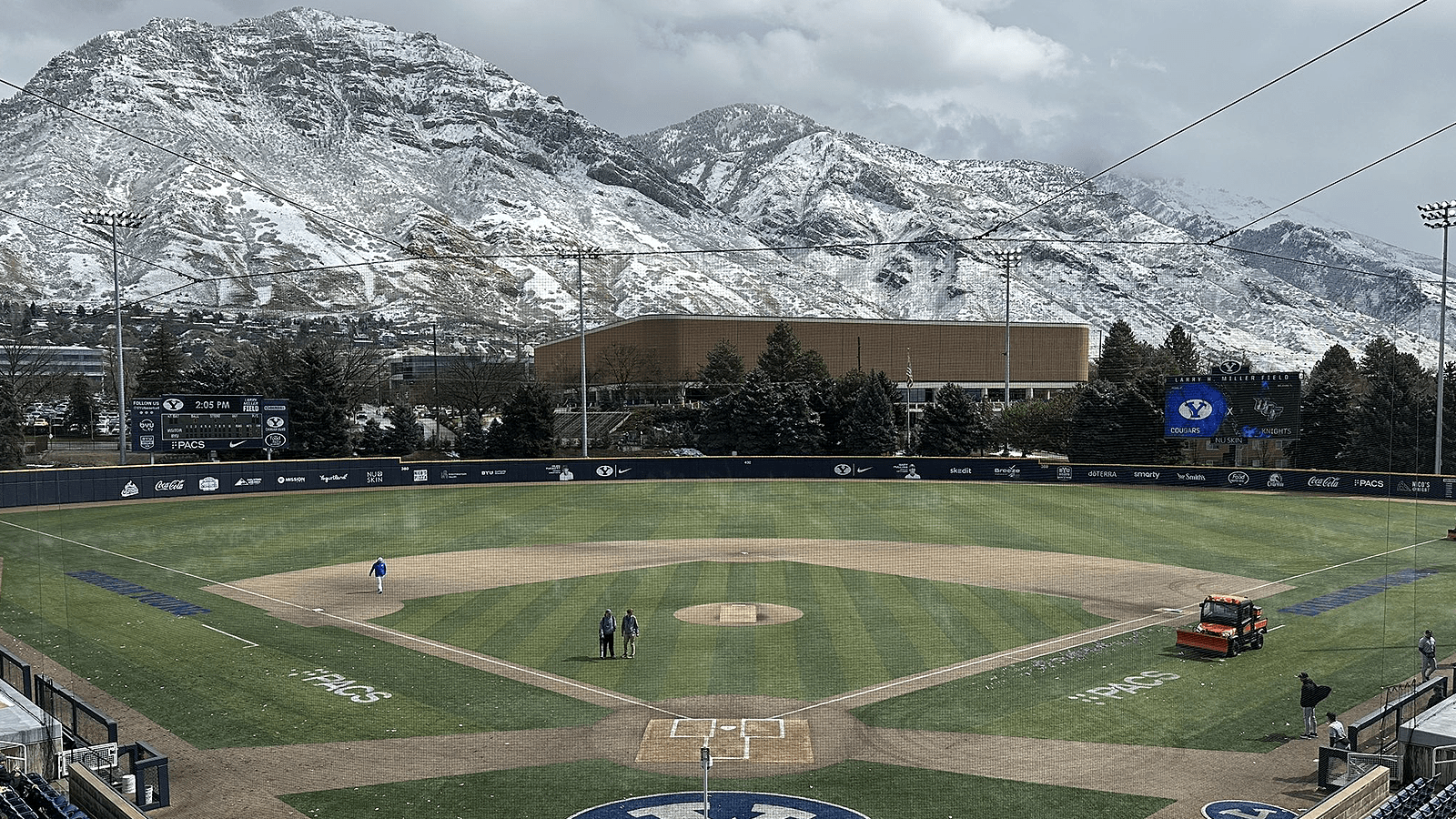 Big Snowstorm At BYU Creates Jaw-Dropping Baseball Backdrop