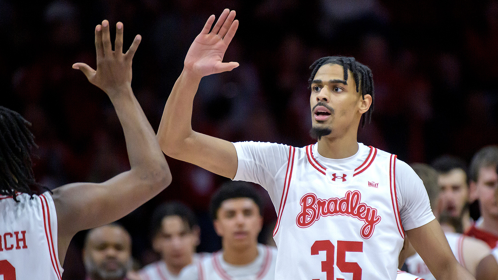 Illinois Basketball Star Gives In To Peer Pressure After NIT Opt-Out