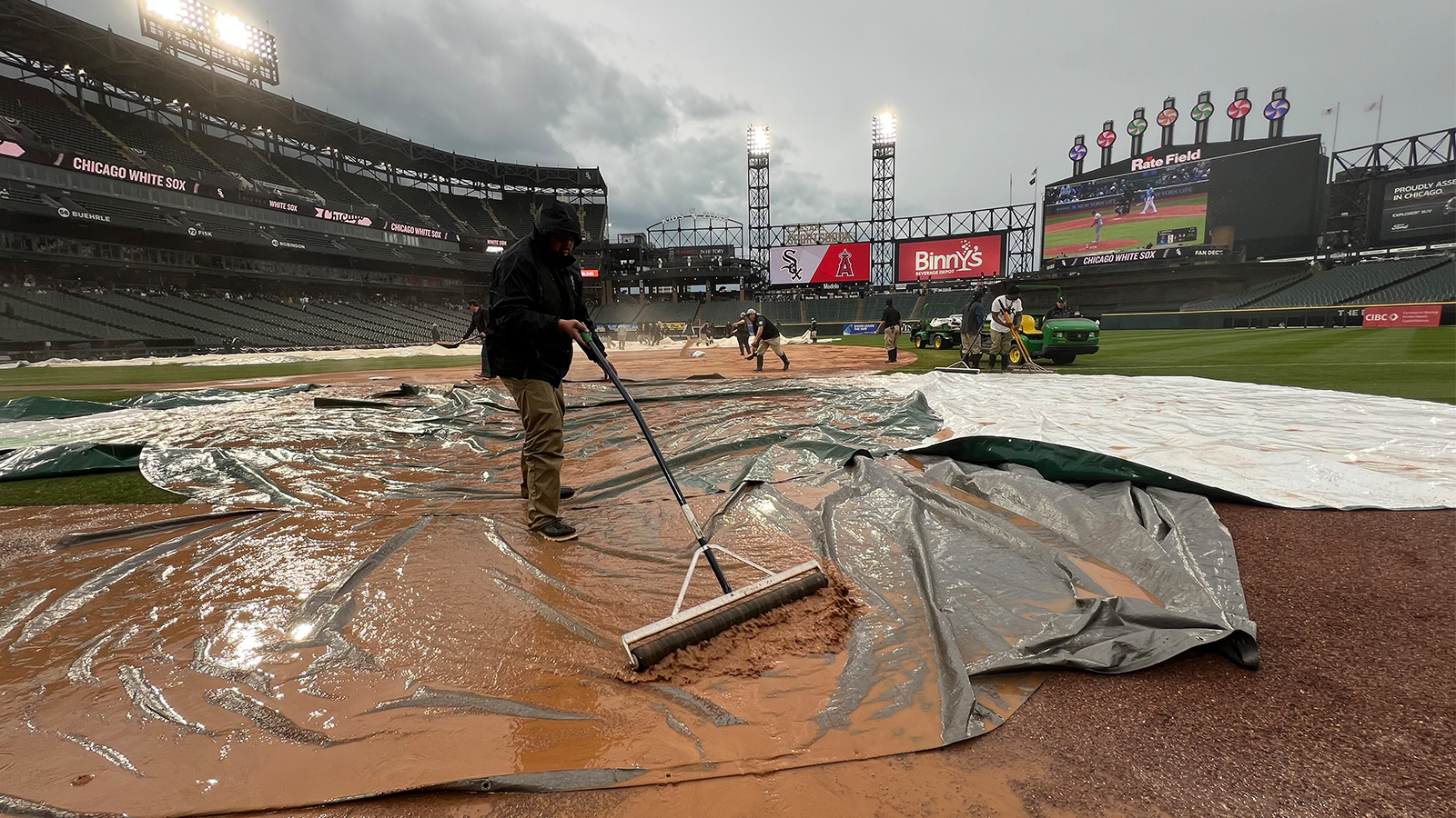 White Sox Botch Tarp Deployment During Rain Delay
