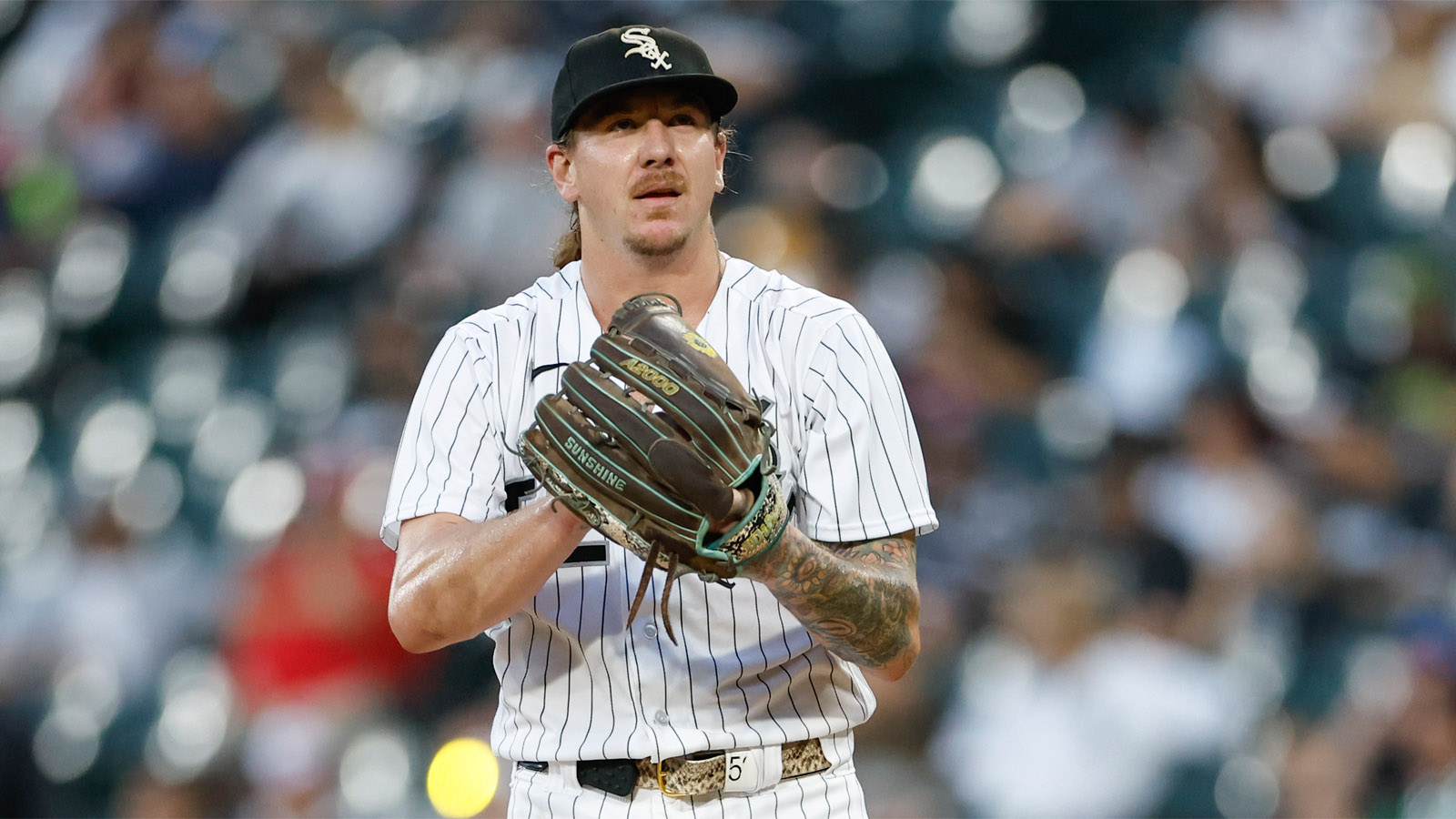 Trevor Bauer Accuser Calls Mike Clevinger A Deadbeat Dad