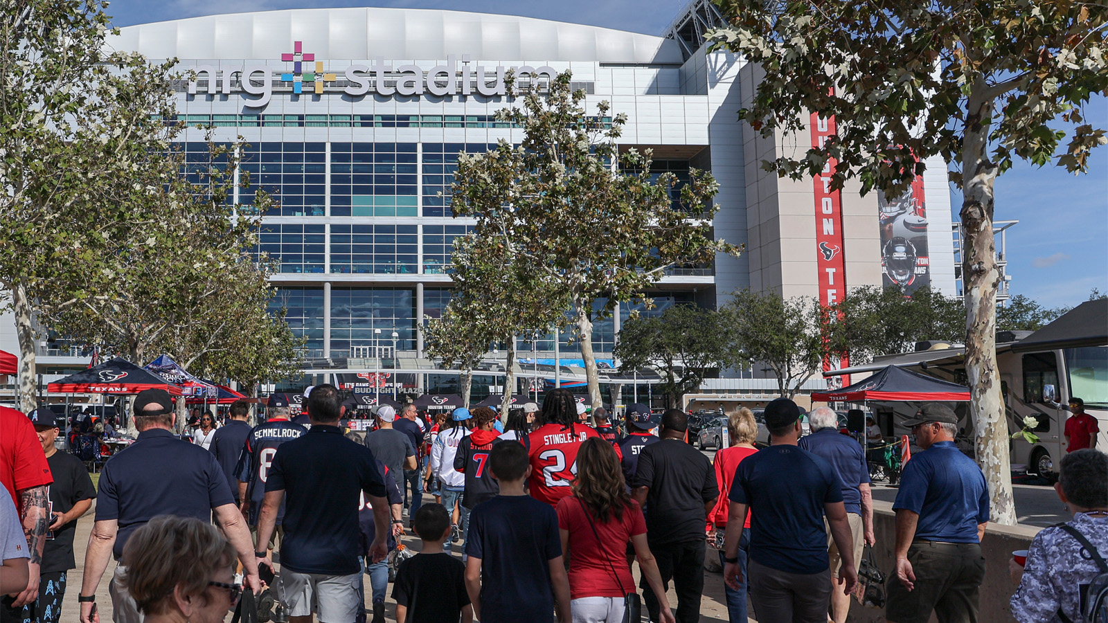 Houston Texans Season Ticket Holders Sue Team For Fraud