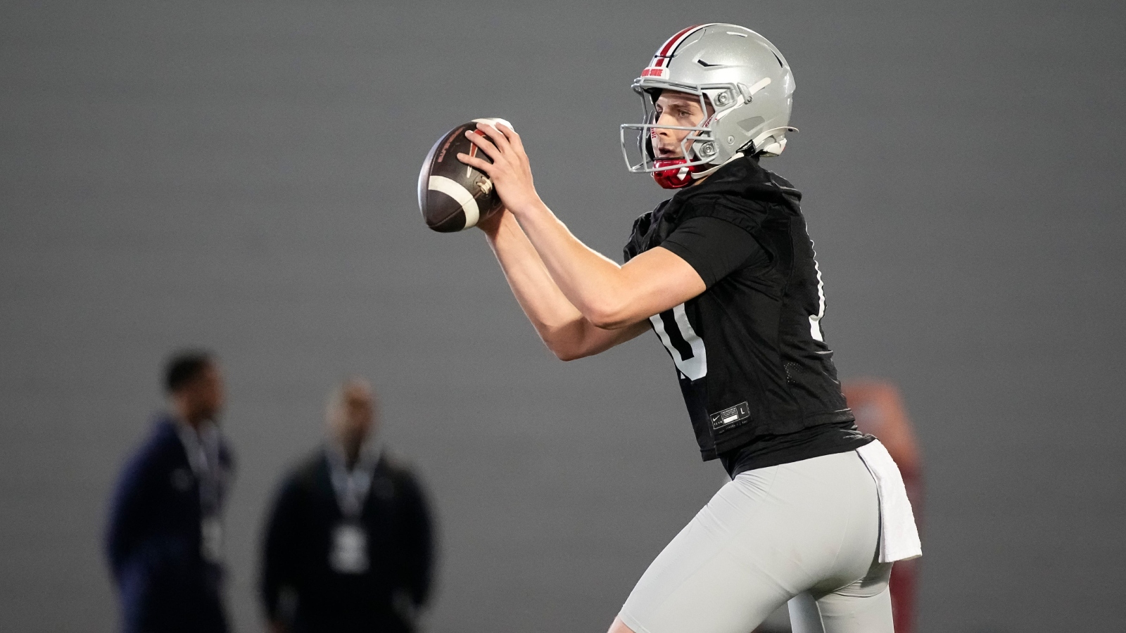 Top 12 Heisman Trophy Contenders In 2025 College Football Season