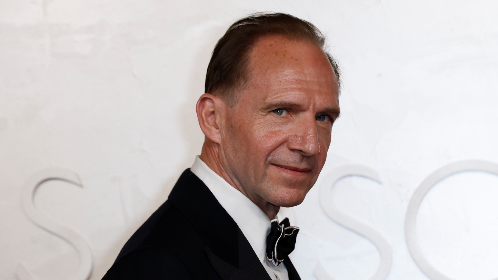 'Conclave' Star Ralph Fiennes Stuns Fans With Jacked Physique