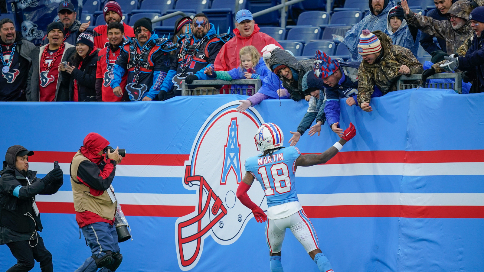 Ten Teams Looking For A Quarterback In the 2025 NFL Draft - BroBible