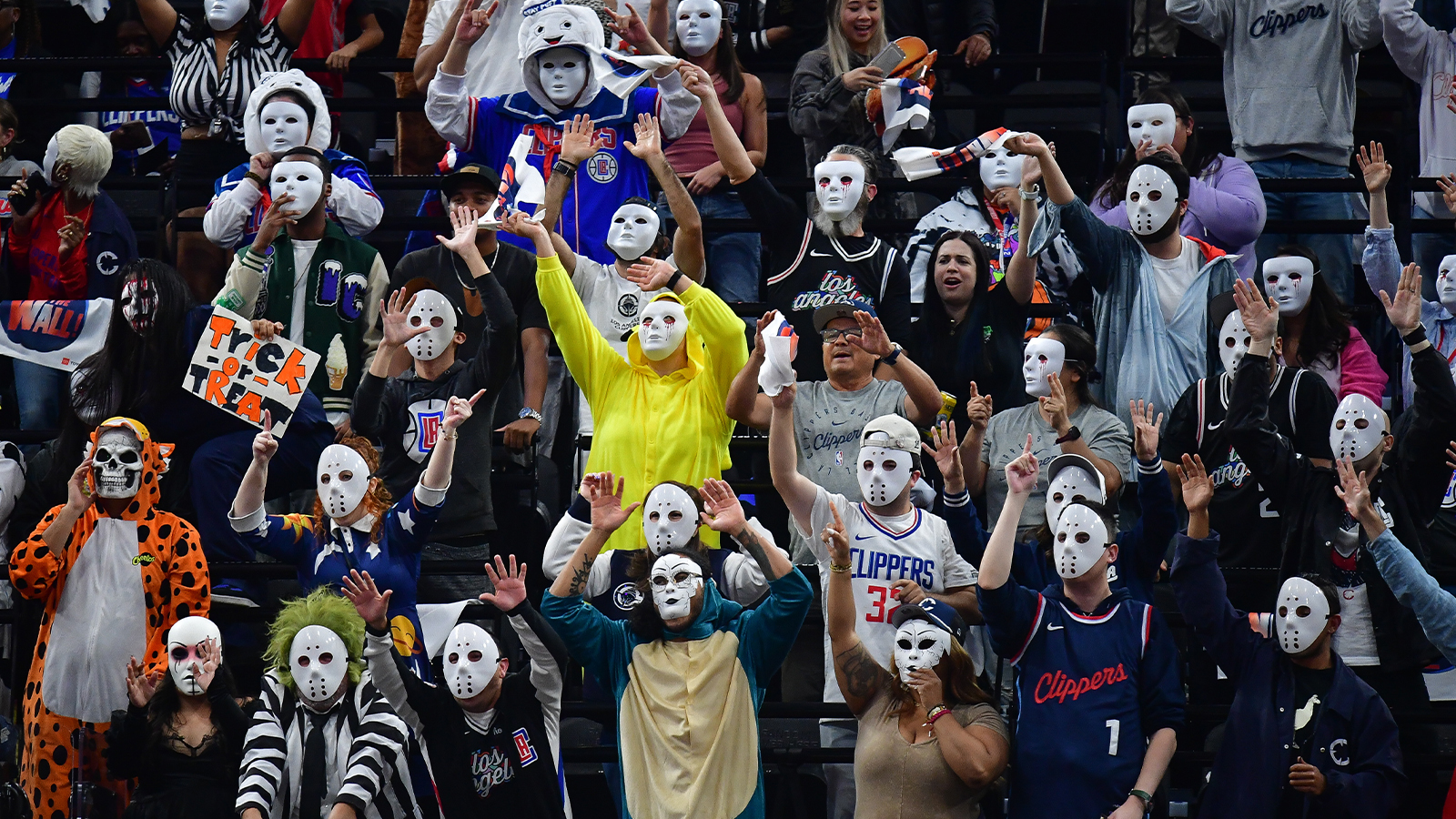 Data Suggest 'The Wall' Boosted Clippers' Home-Court Advantage