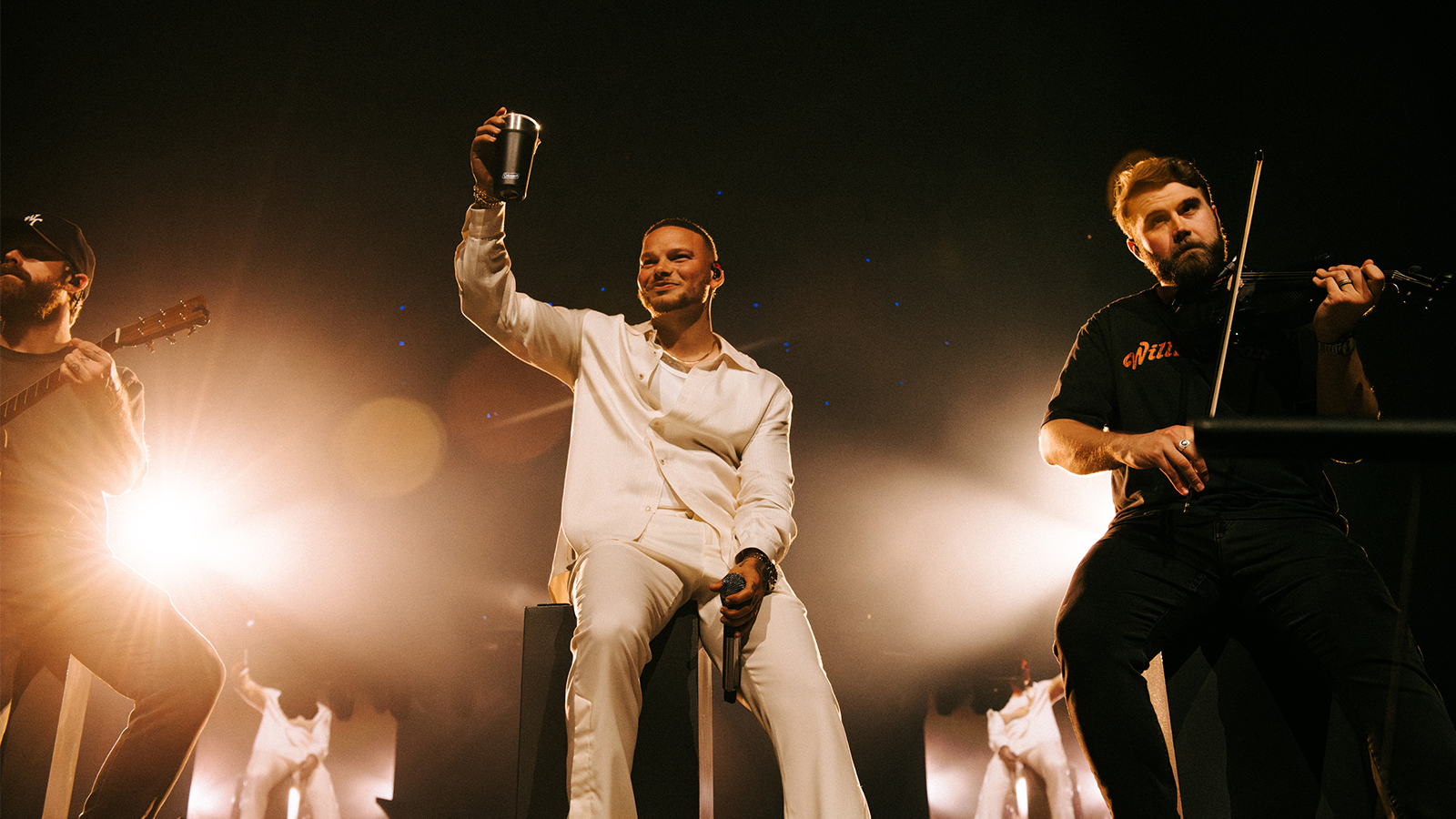 Kane Brown Reveals How He Cuts Through Multiple Music Genres