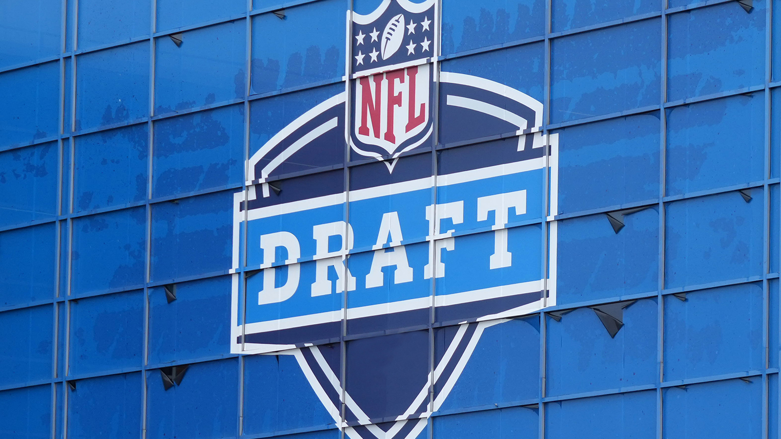 The 8 Most Impactful 'Mr. Irrelevant' Players From The NFL Draft