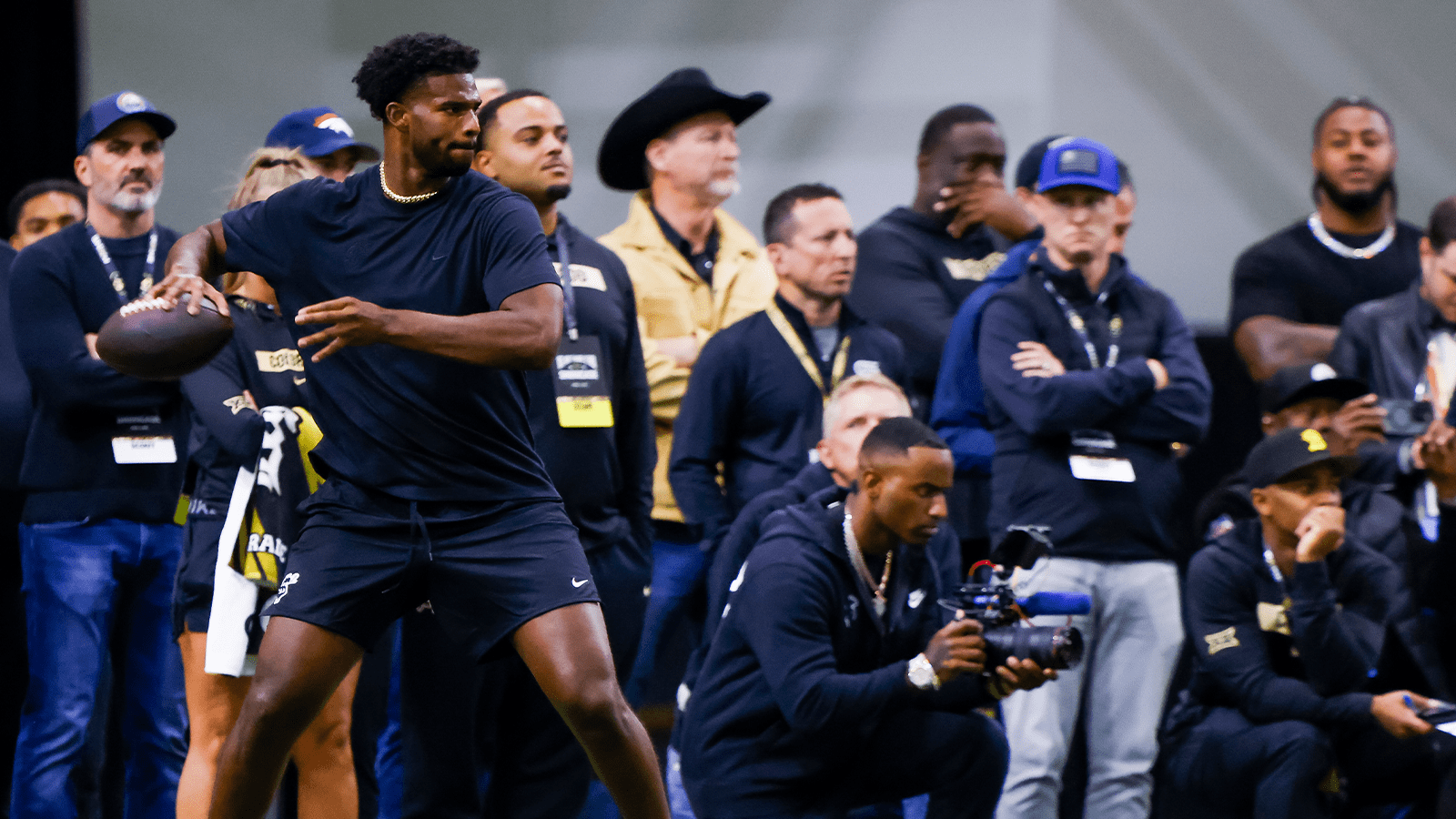 Shedeur Sanders' Bad Habit Raises Red Flag About NFL Viability