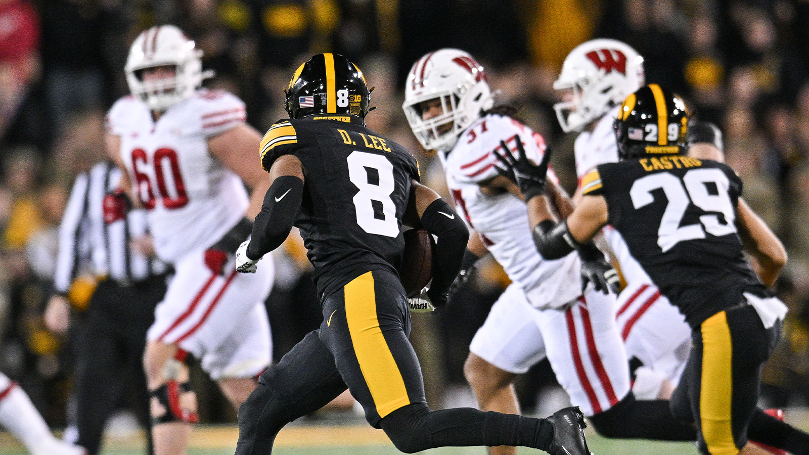 Wisconsin Football Doing Push-Up Regimen Inspired By Iowa Loss