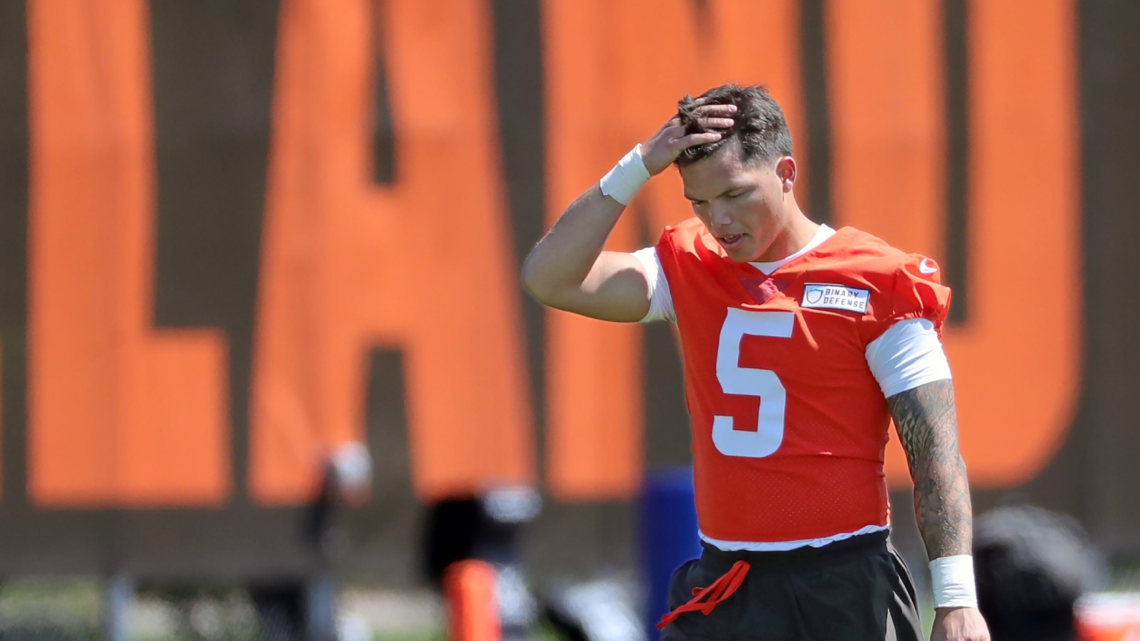 Dillon Gabriel Throws Awful Pick At Rookie Camp And Gets Roasted By ...