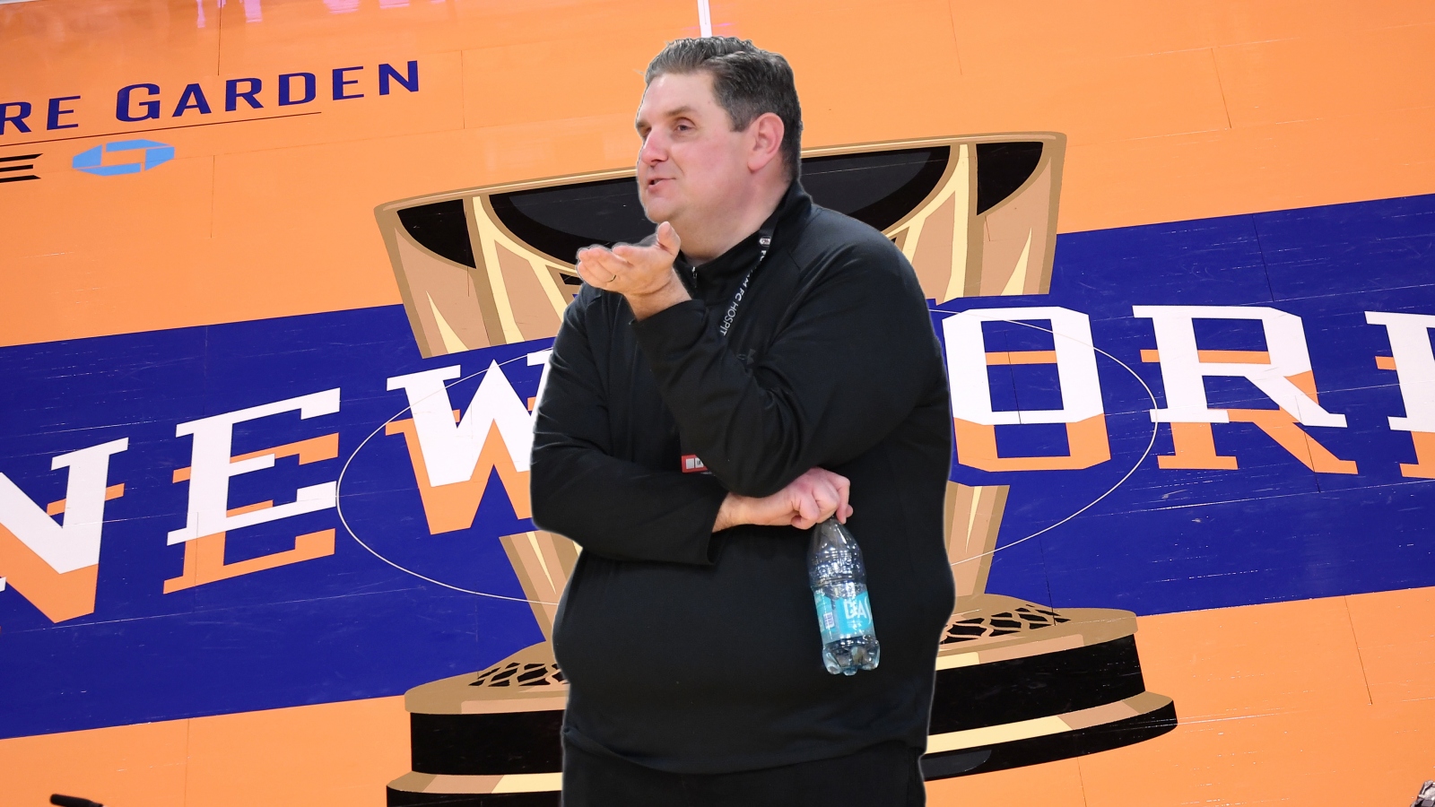 Knicks Fans Throw Trash At Brian Windhorst After Series Win