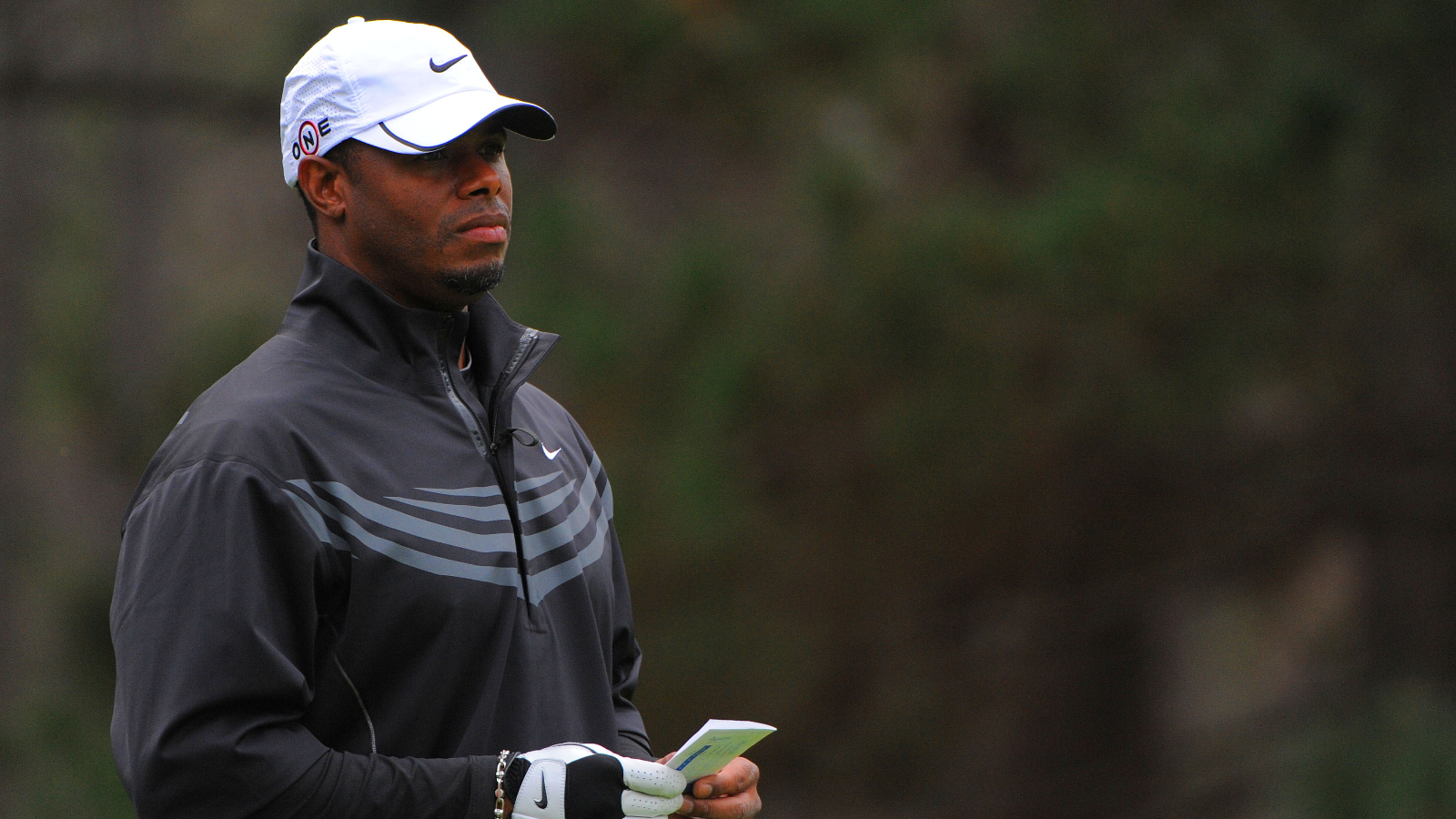 Ken Griffey Jr's Putter Cover Is An Ice Cold Golf Flex