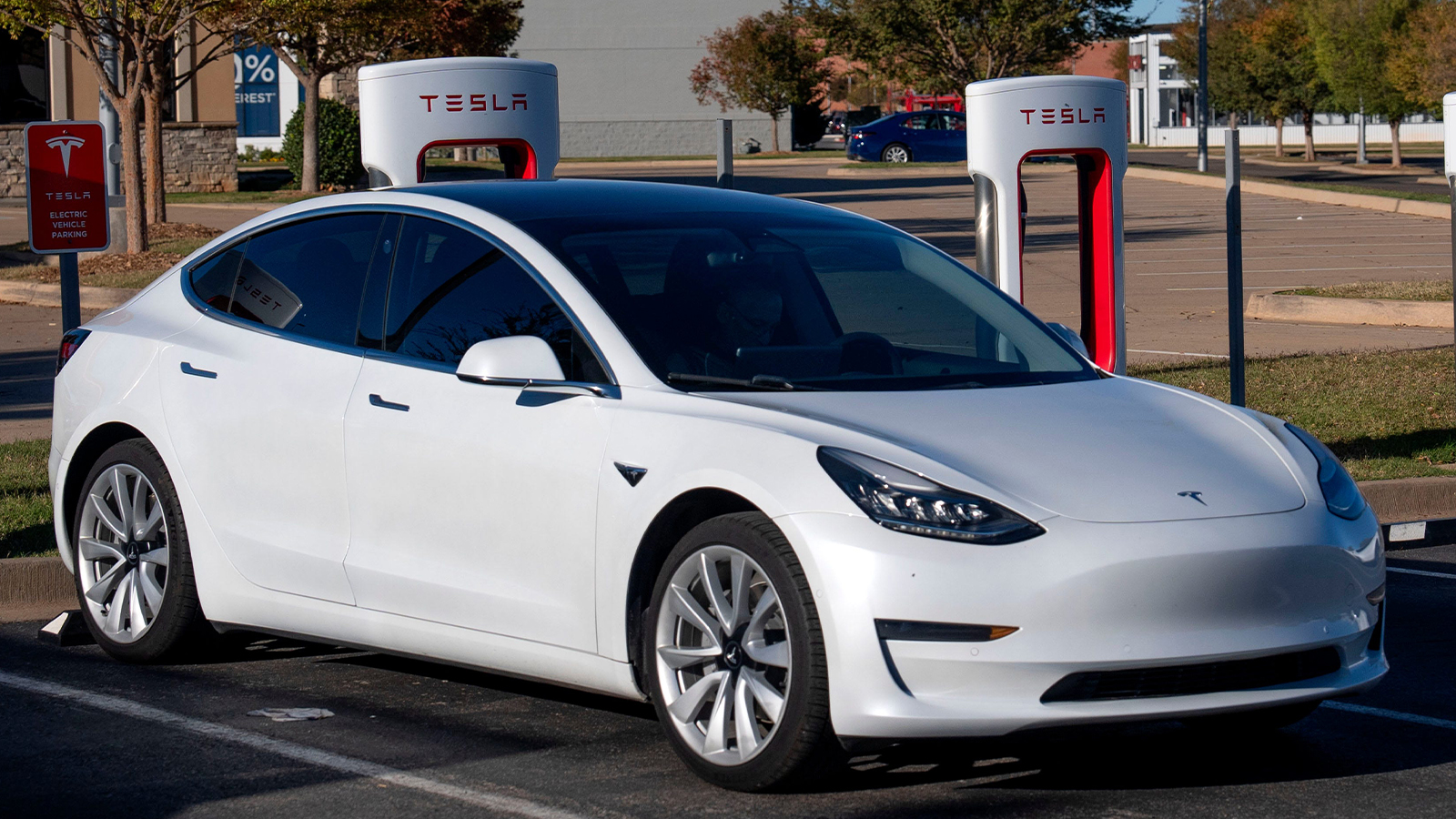 Tesla Owners Are Installing Emergency Ripcords For Their Doors