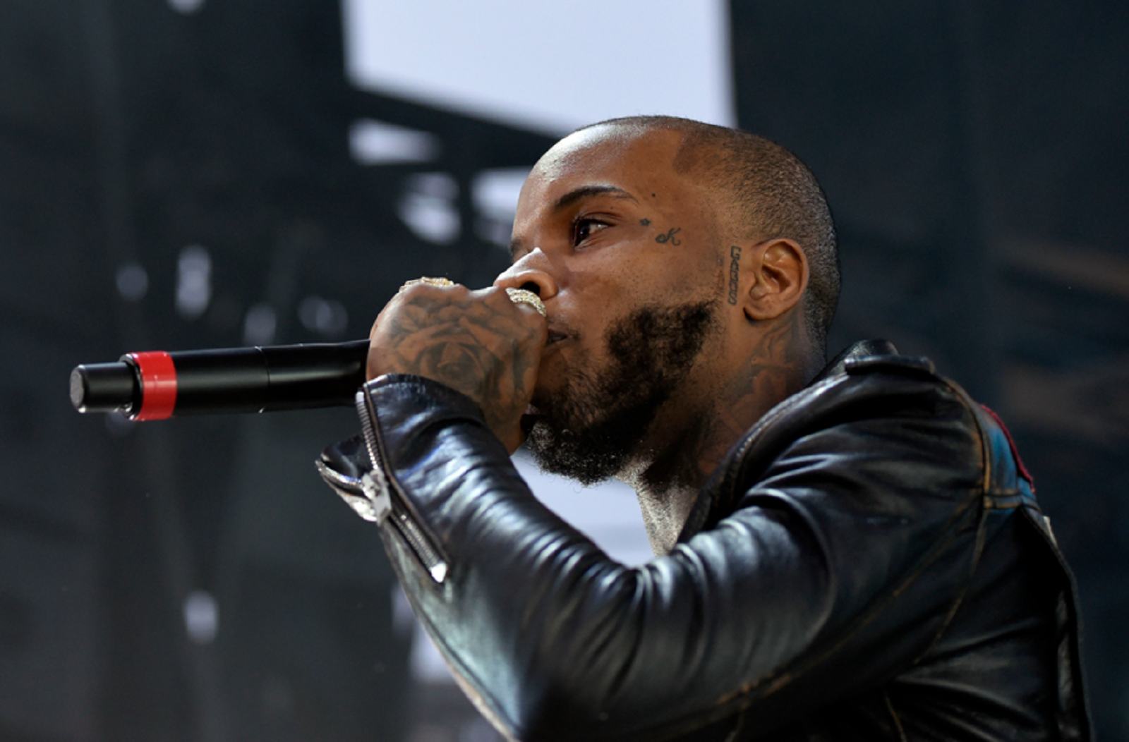 Rapper Tory Lanez Stabbed In California Prison